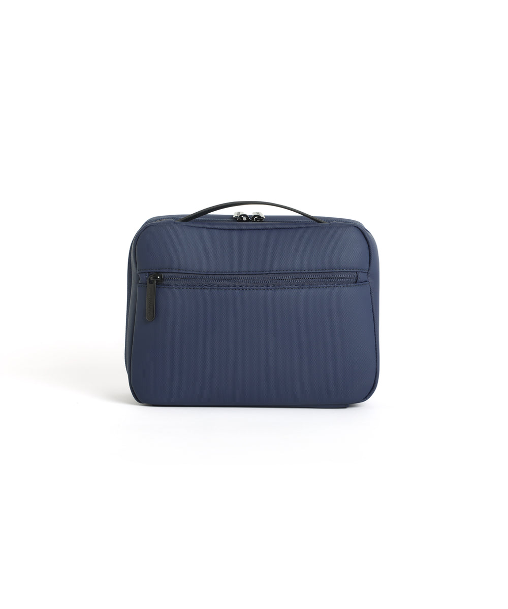 The Hanging Toiletry Bag